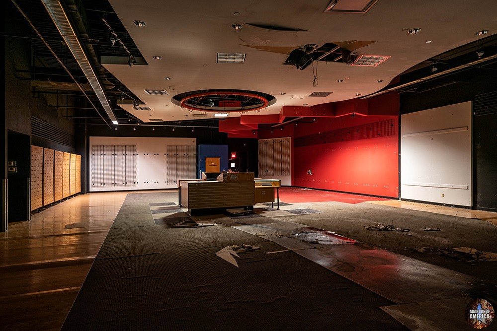 Dead Malls photo - Abandoned America