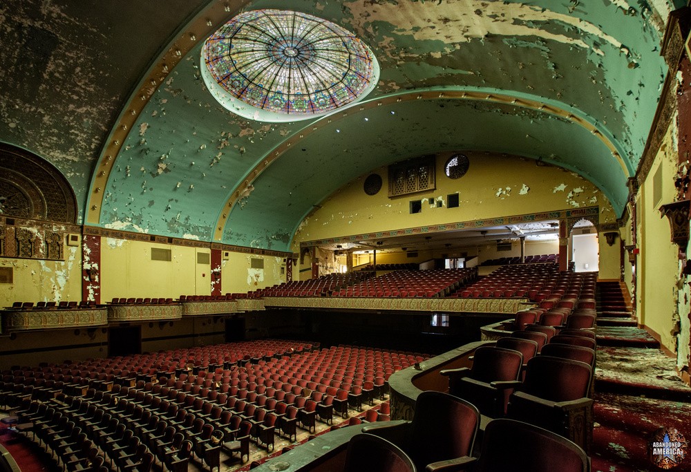 Irem Shrine (Wilkes-Barre, PA) | Balcony View of Read Auditorium