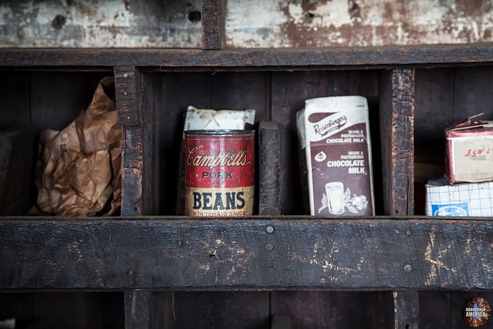Alexander Conca Machinist and Maintenance Shop photo - Abandoned America
