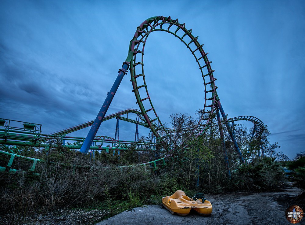 Abandoned Six Flags (New Orleans, LA) | Jester Ride Loops