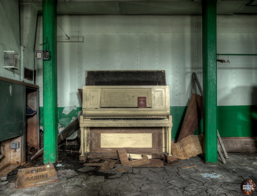 Advent Hill Baptist Church* photo - Abandoned America