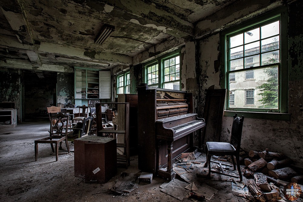The Cruikshank Poor House photo - Abandoned America
