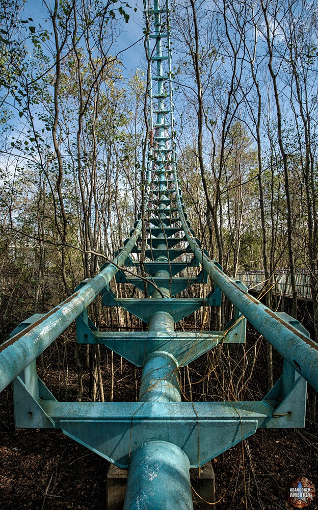 Abandoned Six Flags (New Orleans, LA) | Zydeco Screamer Ascent