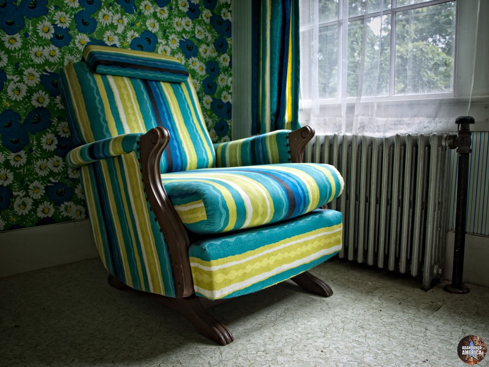 Nichewaug Inn photo - Abandoned America