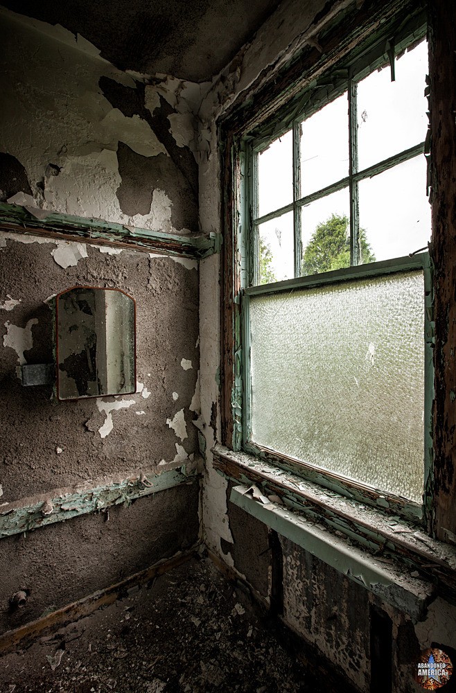 The Cruikshank Poor House photo - Abandoned America