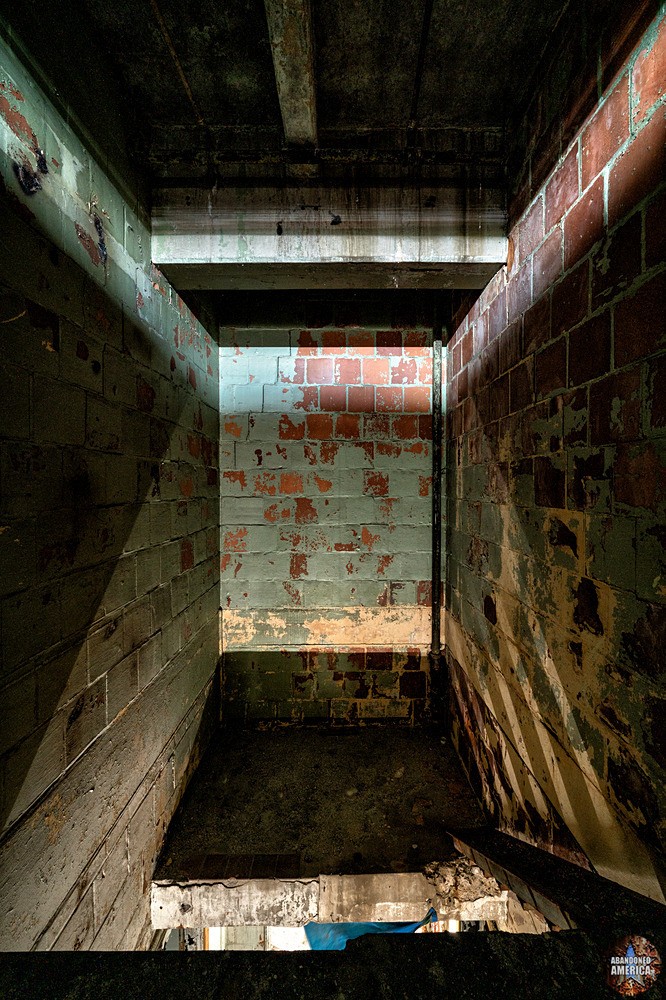 The Mustin Field Seaplane Hangar photo - Abandoned America