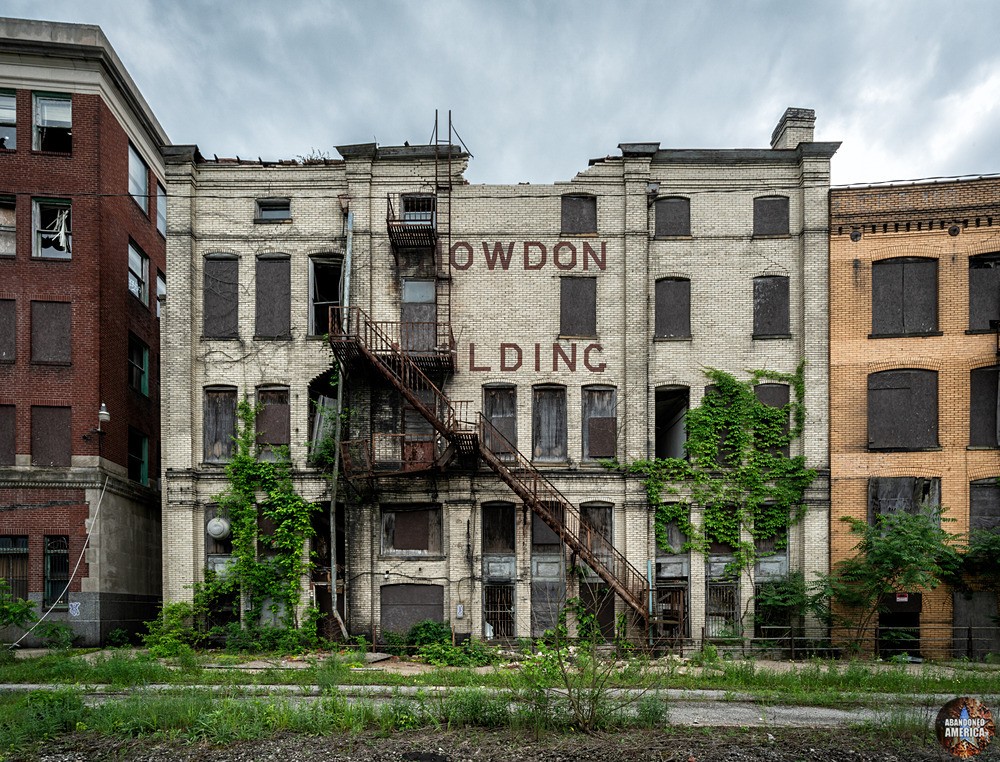 Abandoned Snowdon Building, Railway View | Brownsville, PA