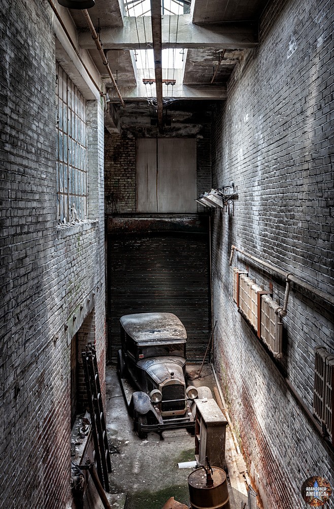 Golaski Labs photo - Abandoned America