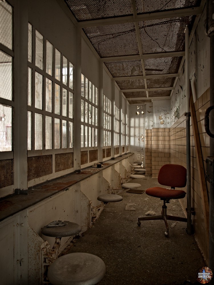 Essex County Jail Annex (Caldwell, NJ) | Visitor's Room