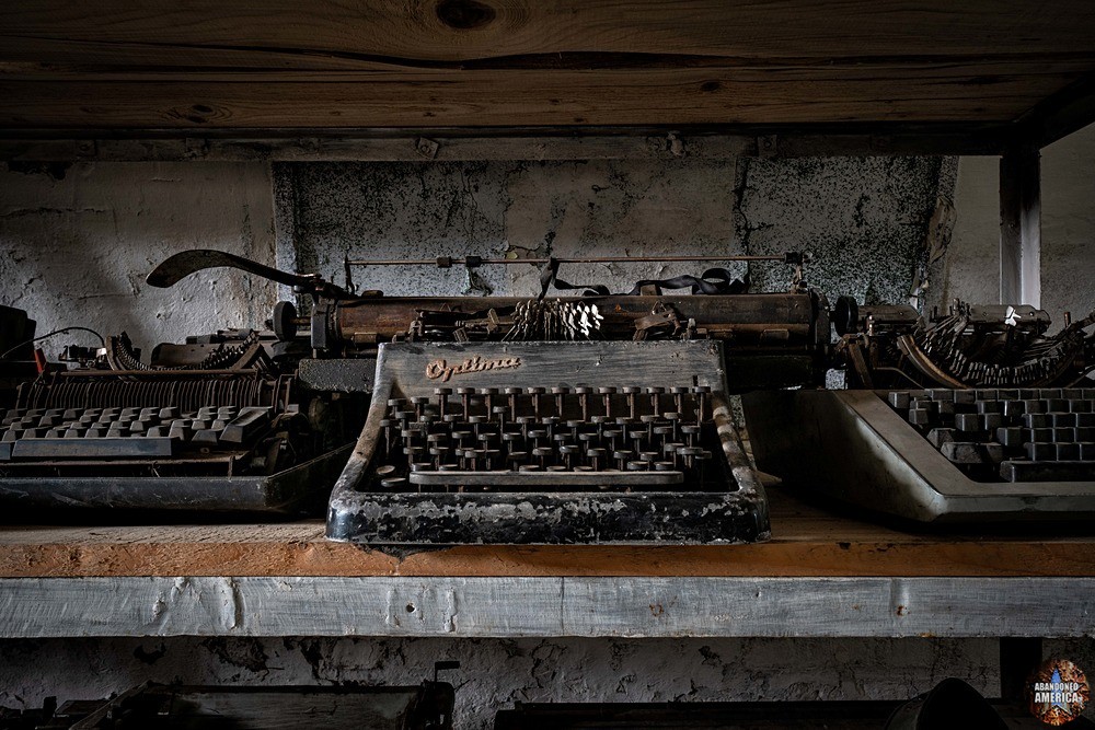 Fort 13 Jilava Prison photo - Abandoned America