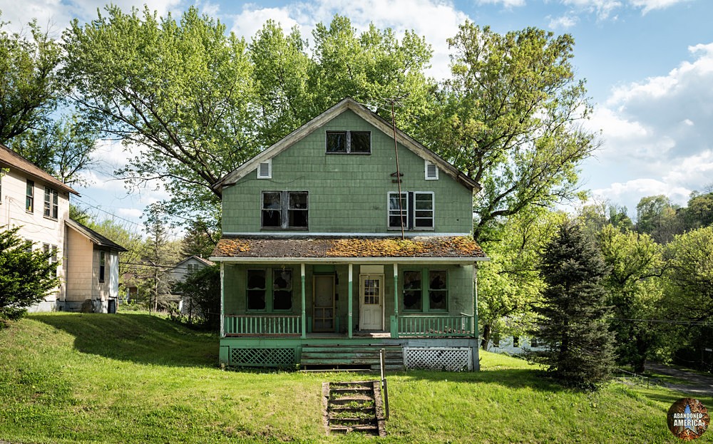 Yellow Dog Village photo - Abandoned America