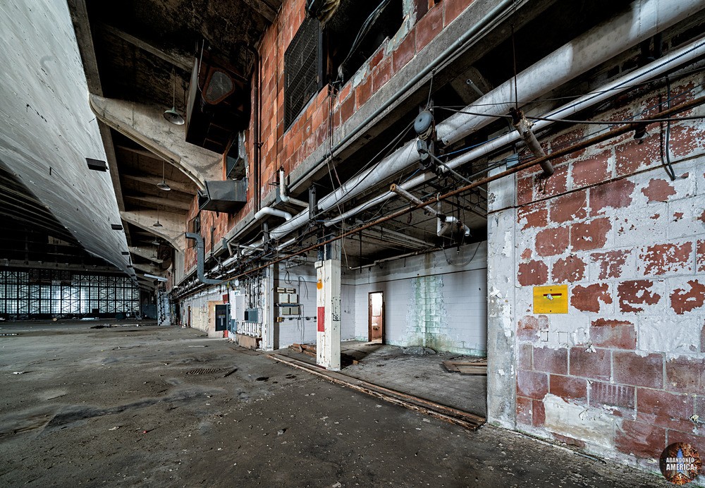 The Mustin Field Seaplane Hangar photo - Abandoned America