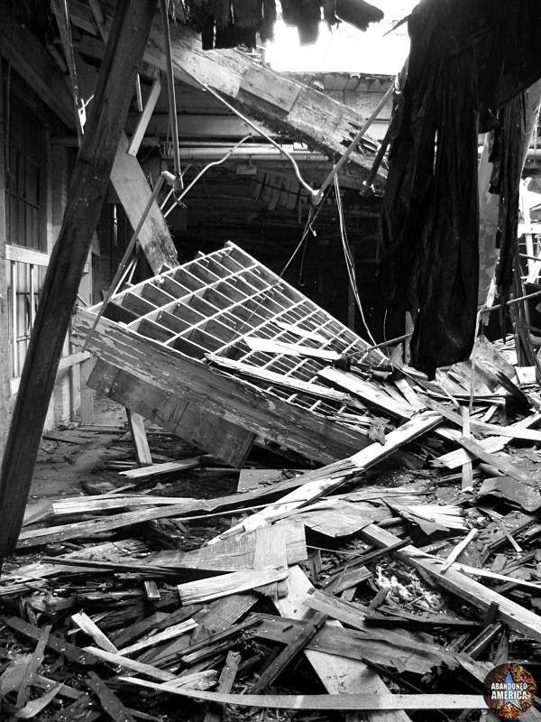 Raymark Industries (Manheim, PA) | Collapsed Shelf