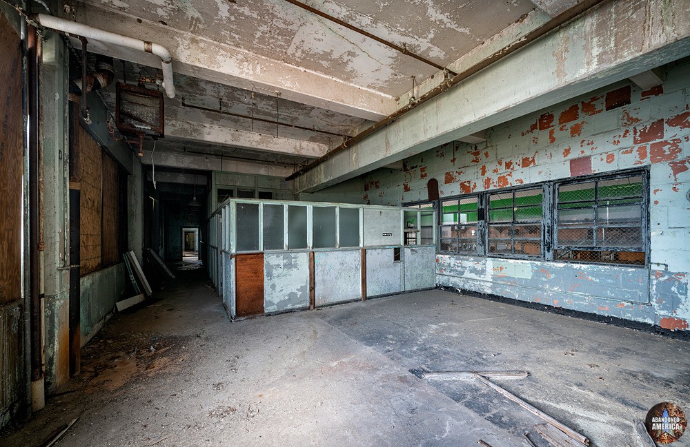 The Mustin Field Seaplane Hangar photo - Abandoned America