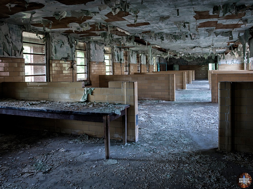 Abandoned Asylums and Institutions photo - Abandoned America