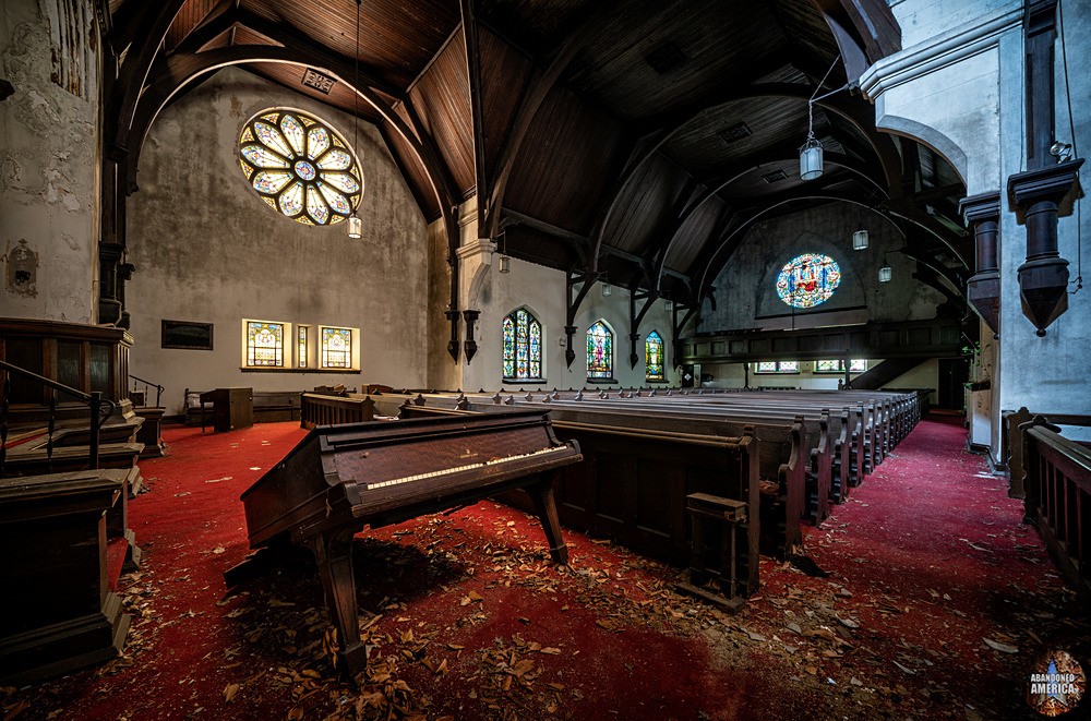 Abandoned Churches photo - Abandoned America