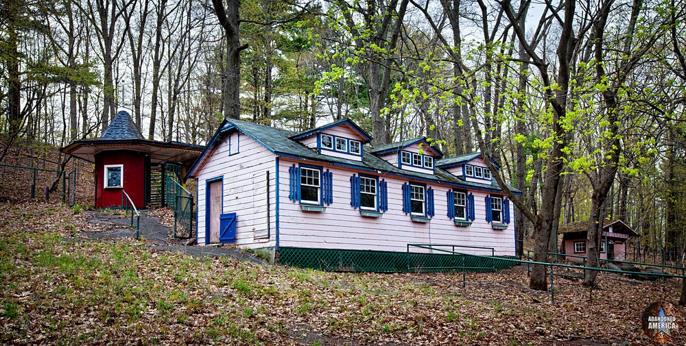 Catskill Game Farm (Catskill, NY) | Nursery Building and Train Station